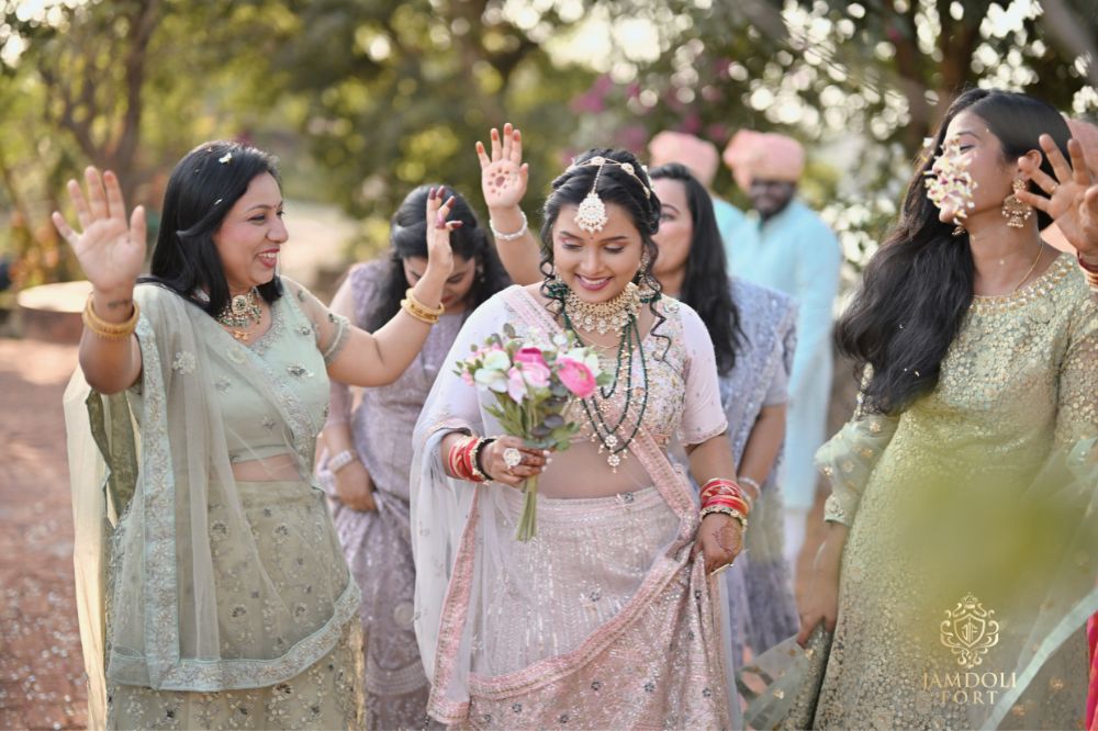 Top 10 Bridal Entry Songs for 2025–26 – Jamdoli Fort Jaipur